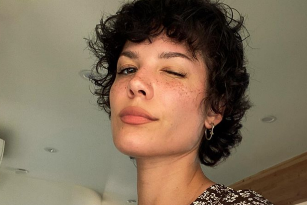 Halsey Just Debuted a Brand New Buzz Cut on Tiktok